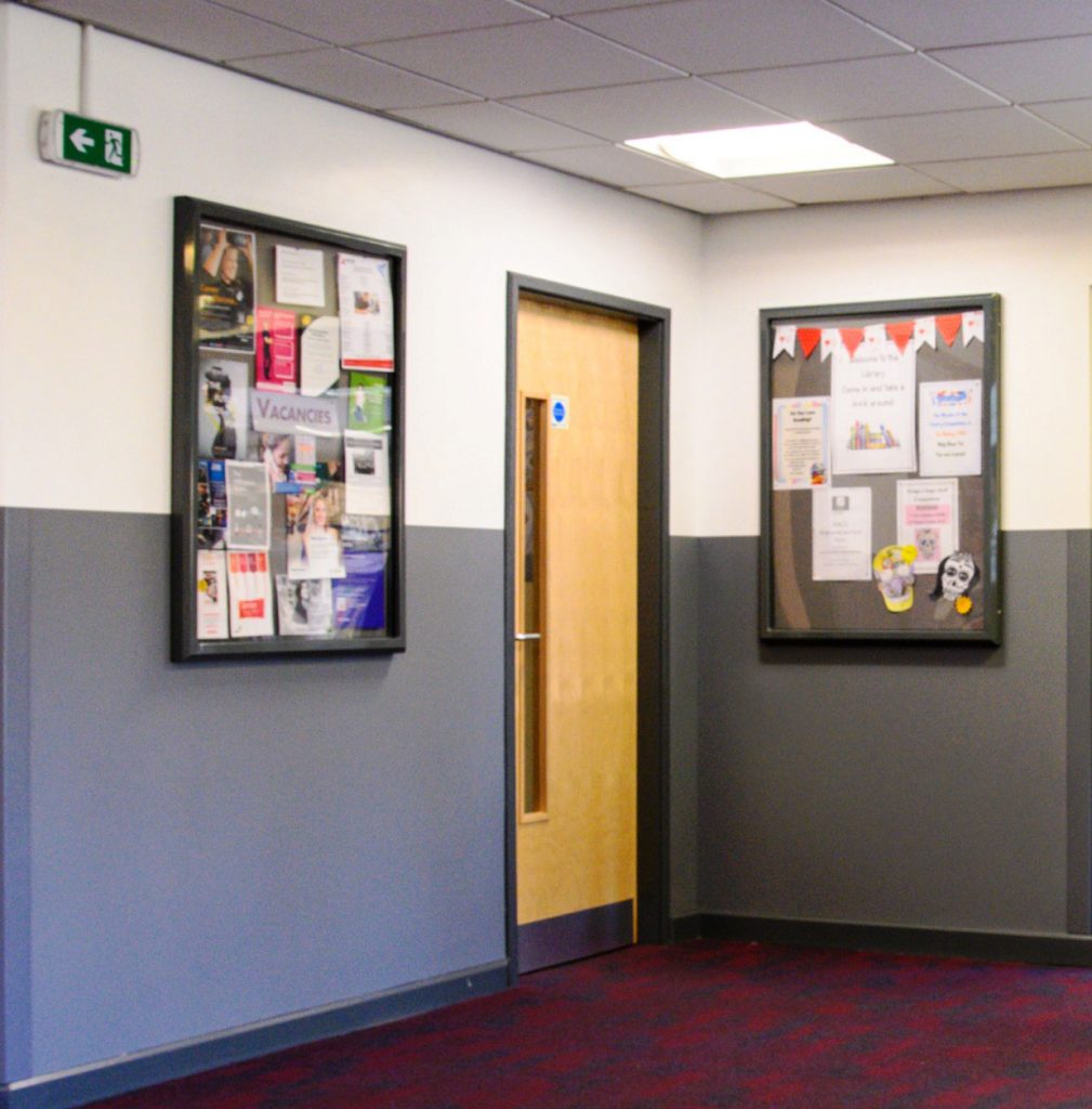 School Notice Boards UK | Secure & Weatherproof Displays - The Horizon ...